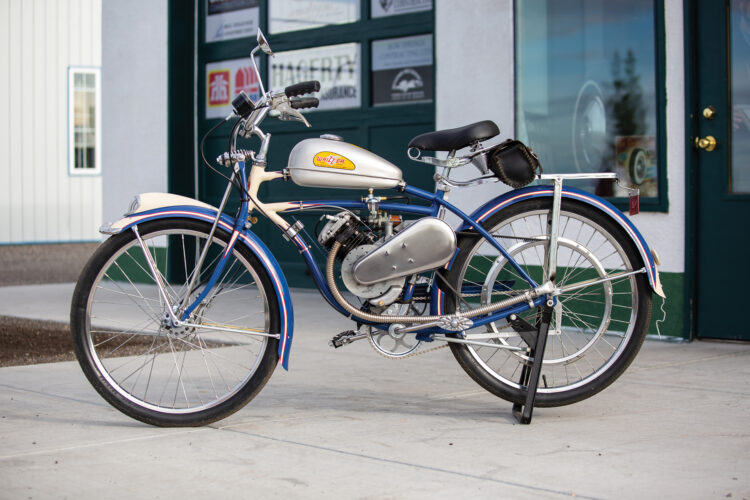 1944 Whizzer Model H on a Lincoln-badged Schwinn - Motorcycle Classics